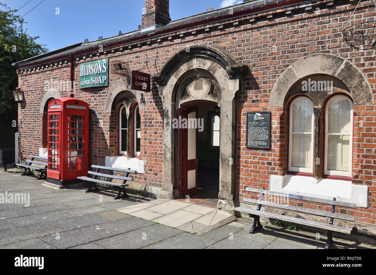 Closed Station Willaston Wirral High Resolution Stock Photography and ...