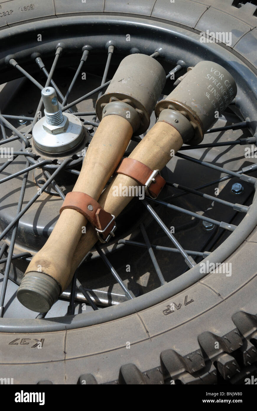 Ww2 grenade hi-res stock photography and images - Alamy