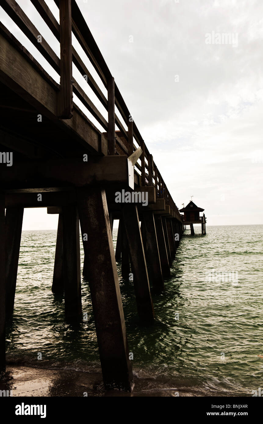 A view of the Naples Pier in Naples, Florida Stock Photo - Alamy