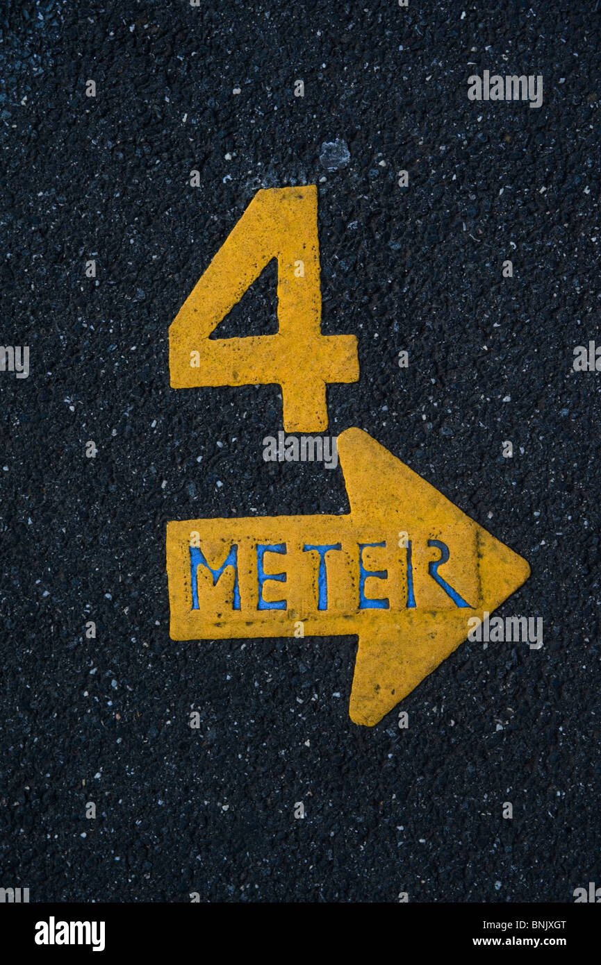 number 4 road marking Stock Photo - Alamy