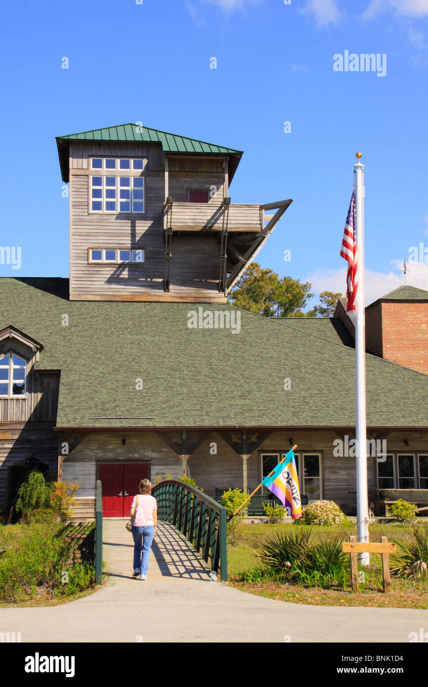 Tourist enters Core Sound Waterfowl Museum, Harkers Island, North ...