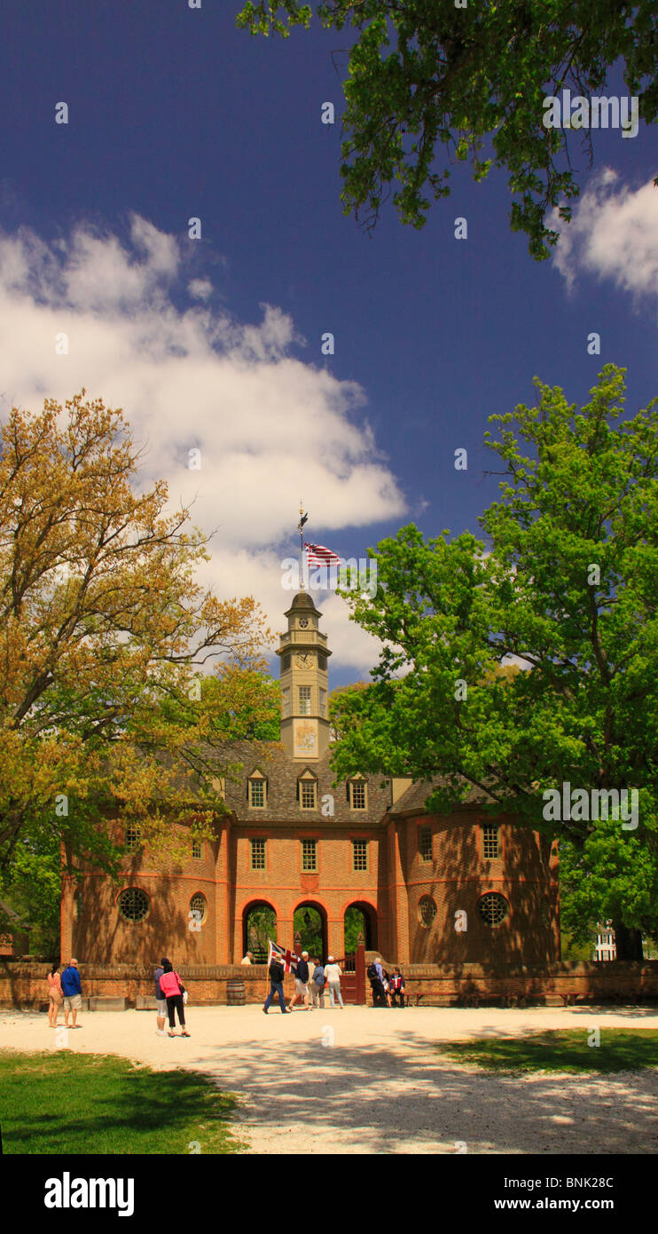 Visitors outside of the Capitol Building in the Historic Area, Colonial ...