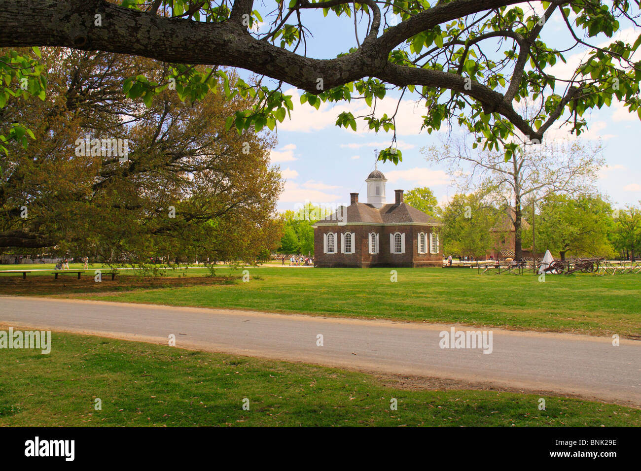 The Courthouse in the Historic Area, Colonial Williamsburg, Virginia ...