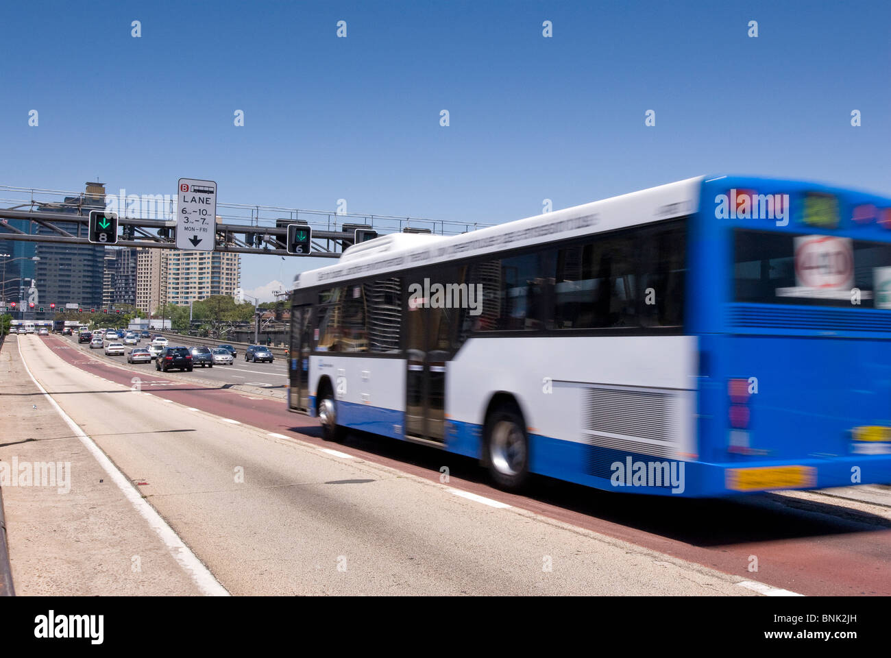 Sydney bus hi-res stock photography and images - Alamy