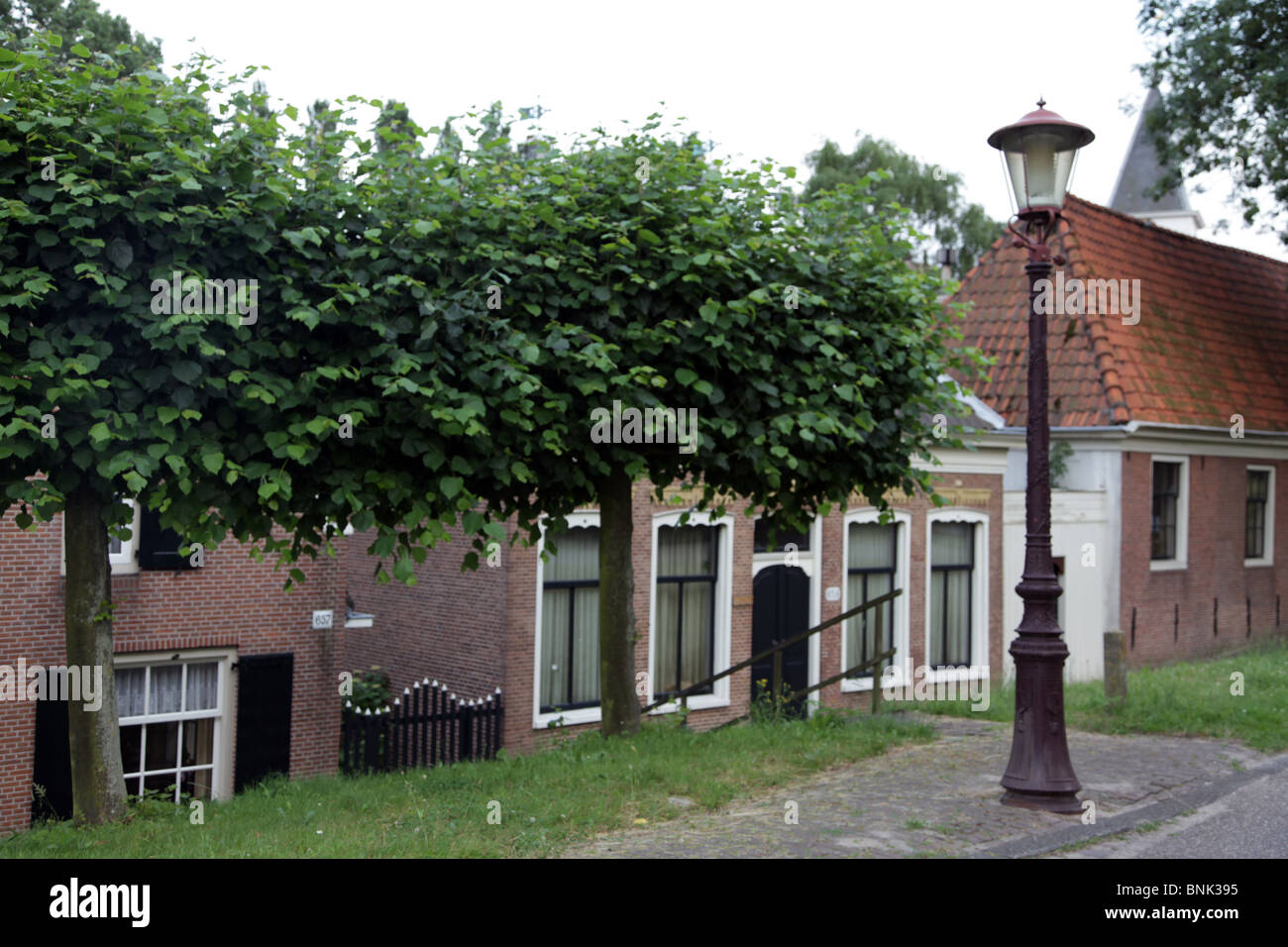 Lamp post and houses hi-res stock photography and images - Alamy