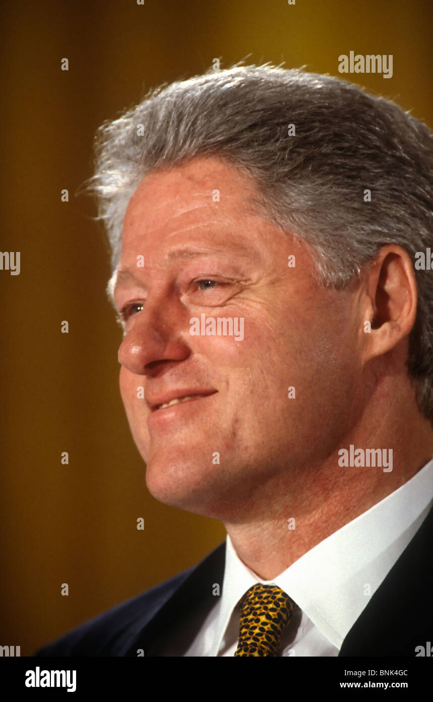 WASHINGTON, DC, USA - 1997/04/02: U.S. President Bill Clinton smiles ...