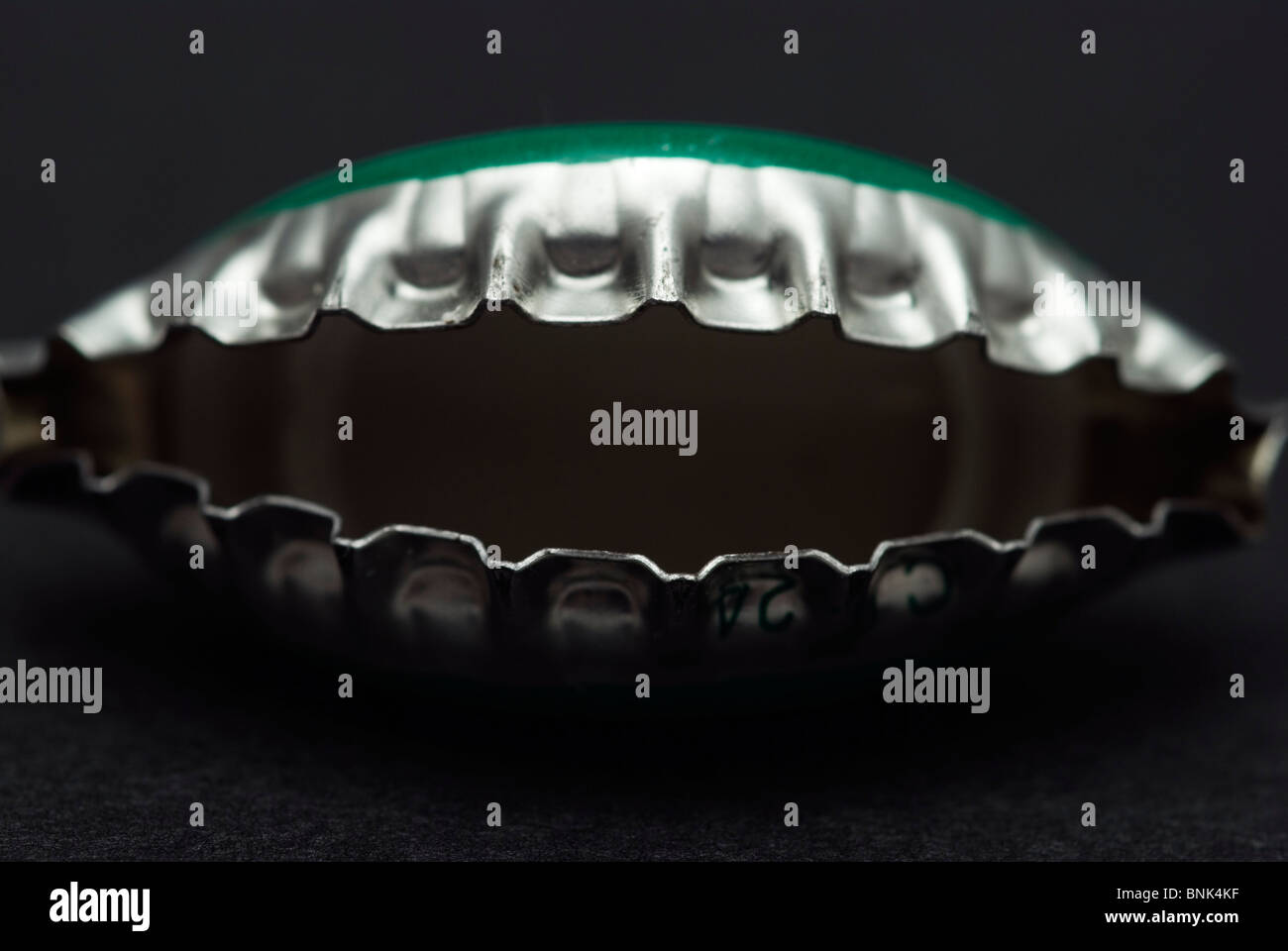 close up of bottle cap resembling a mouth Stock Photo - Alamy