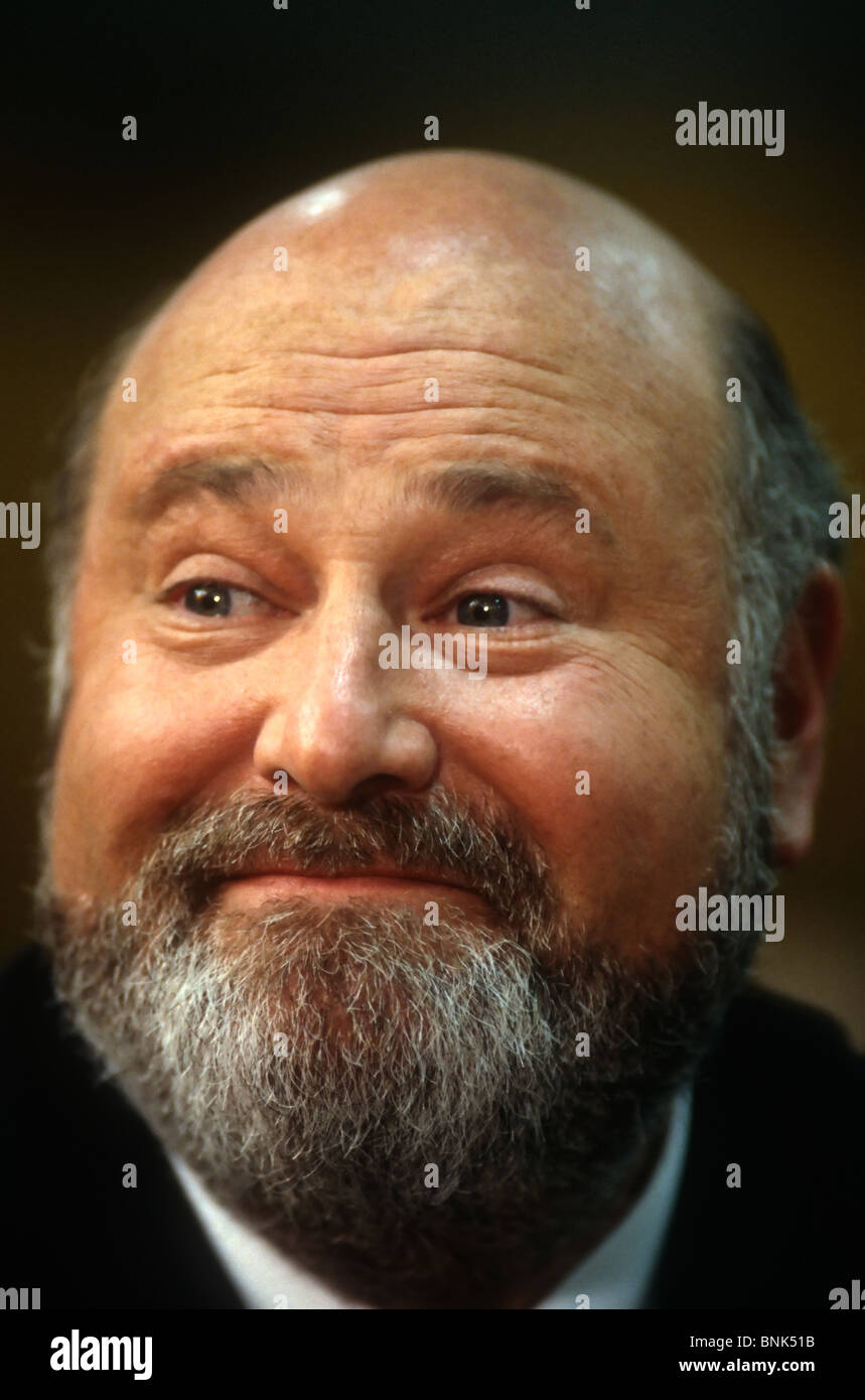 WASHINGTON, DC, USA - 1997/04/16: Actor & Director Rob Reiner testifies ...