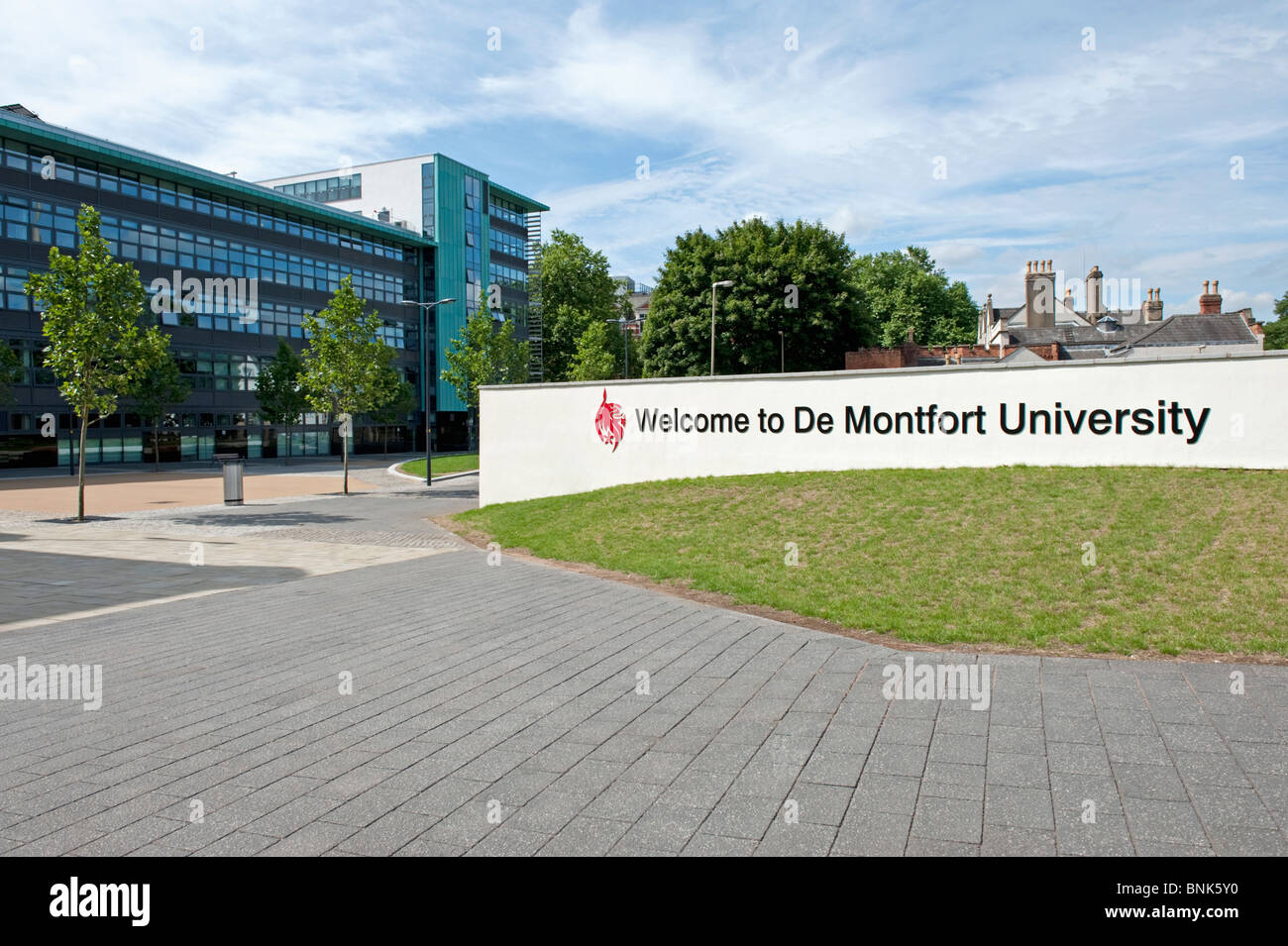 De Montfort University Logo