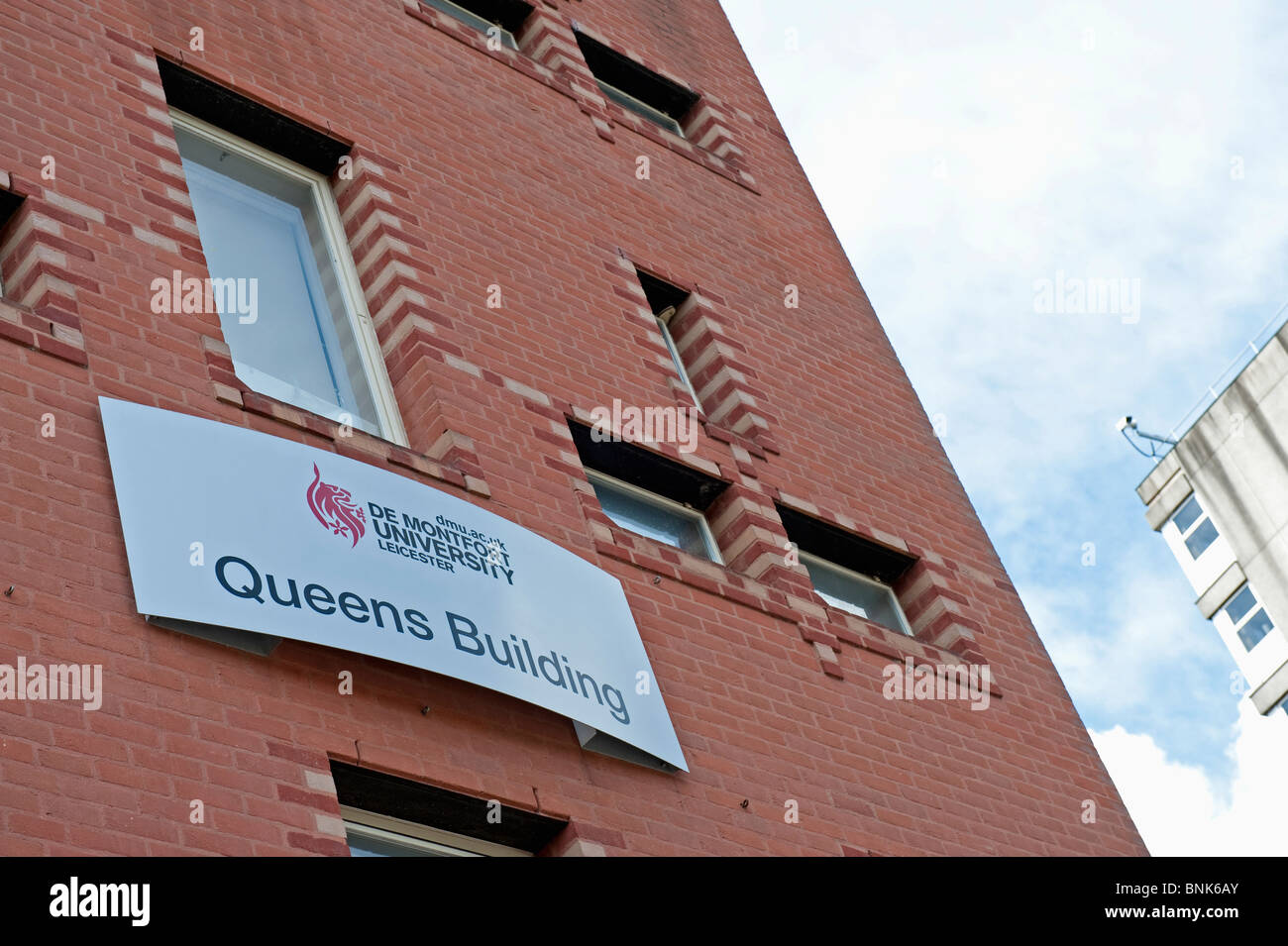 De Montfort University Queens Building for Technology in Leicester city ...