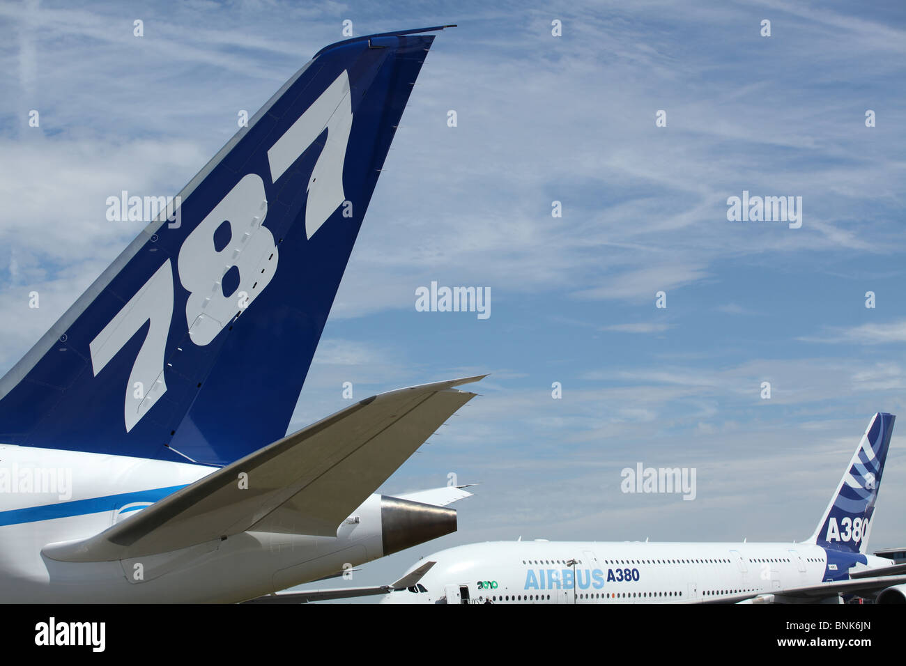 Boeing 787 Dreamliner wing and tail close ups at farnborough Airshow ...
