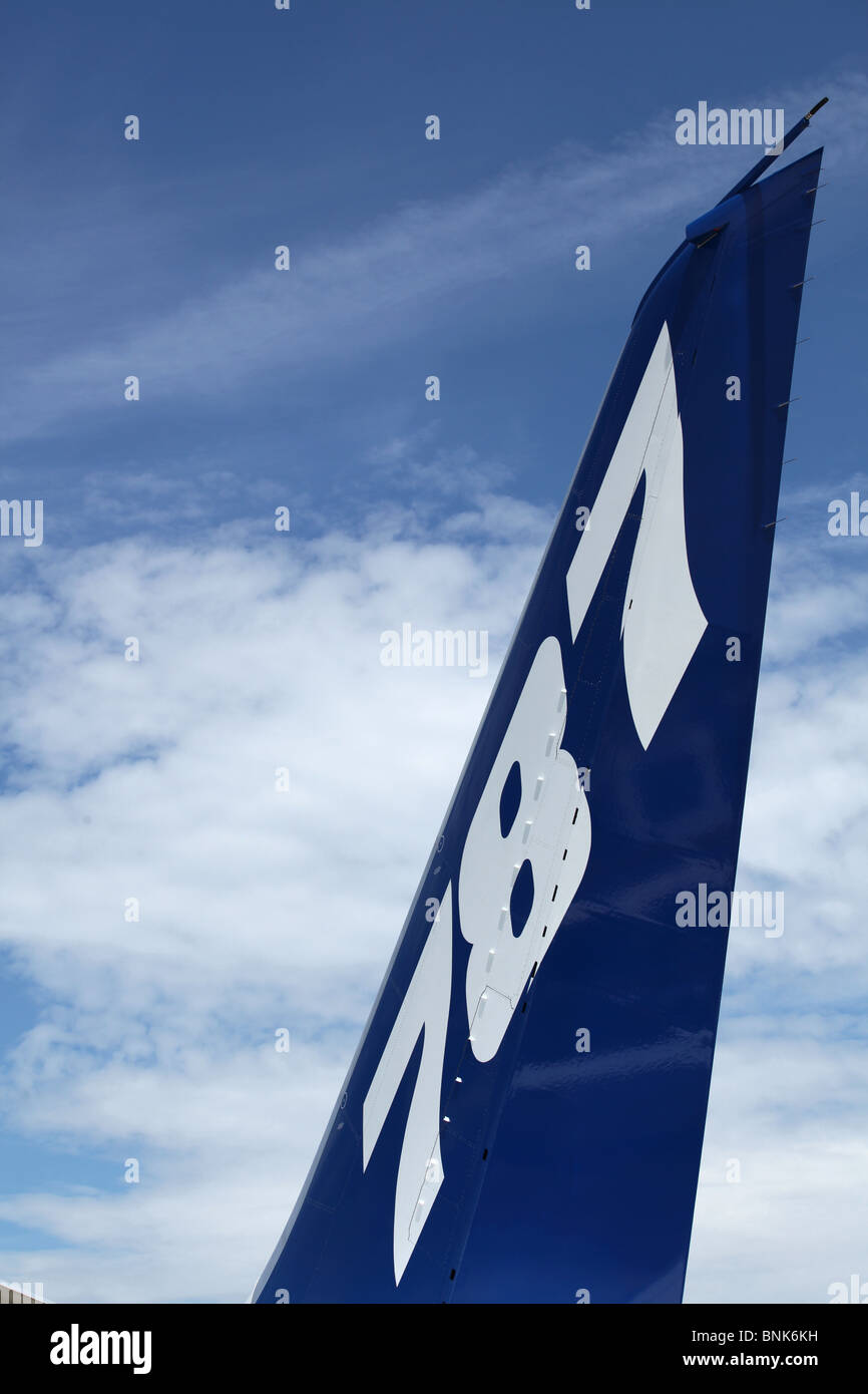 Boeing 787 Dreamliner wing and tail close ups at Farnborough Airshow ...