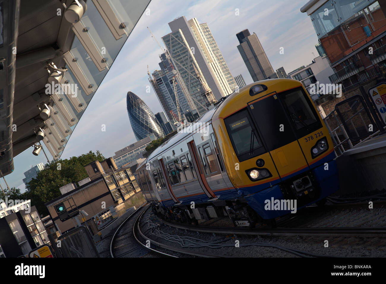 east london line Stock Photo - Alamy