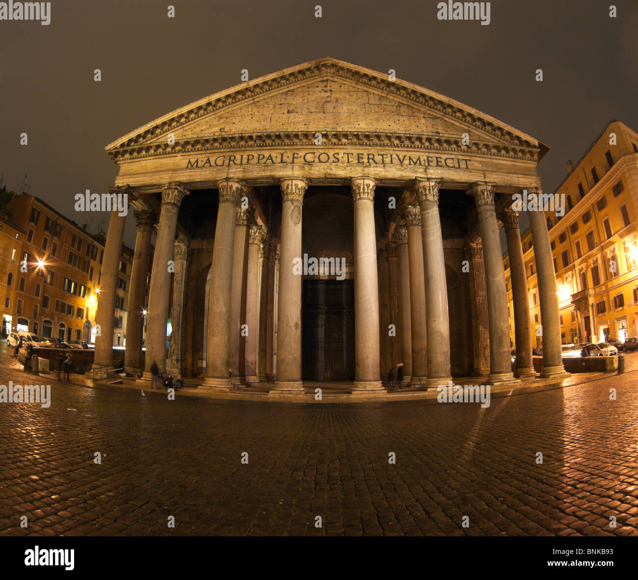 View of pantheon at night hi-res stock photography and images - Alamy