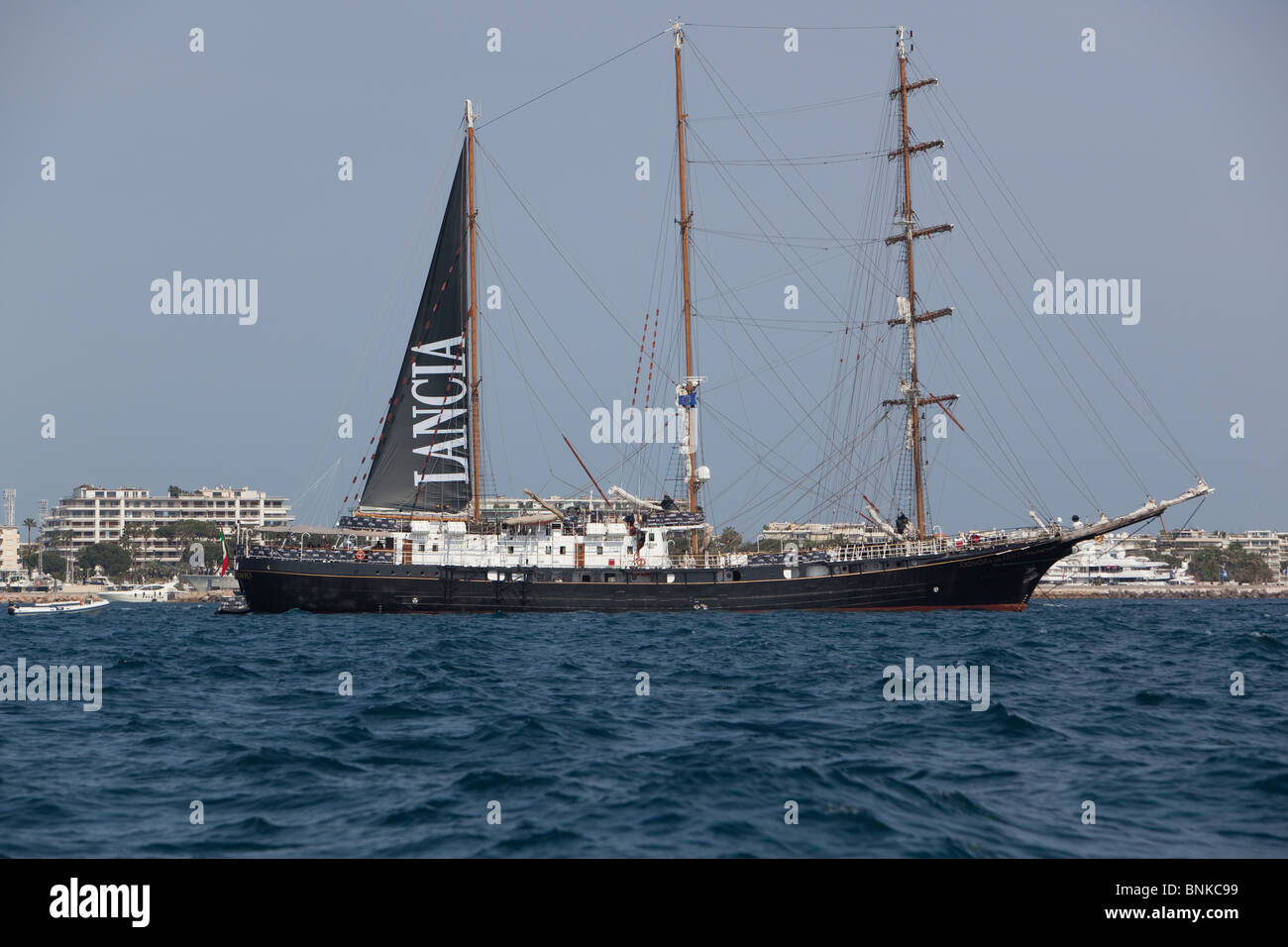 "Signora del Vento" square rigged sailing yacht at anchor off Cannes ...