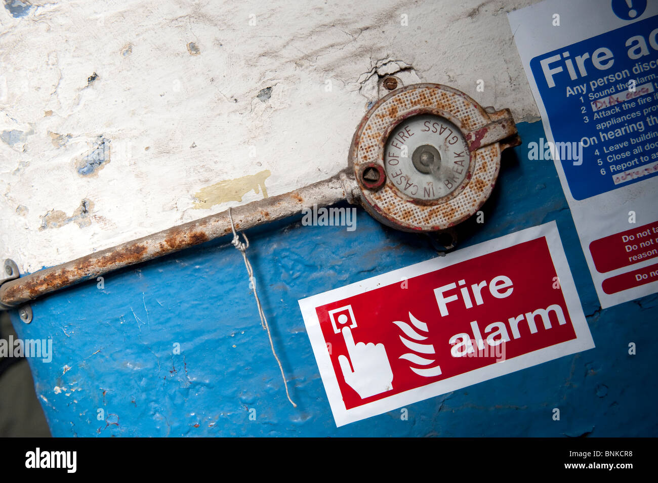 Old fire alarm switch hi-res stock photography and images - Alamy