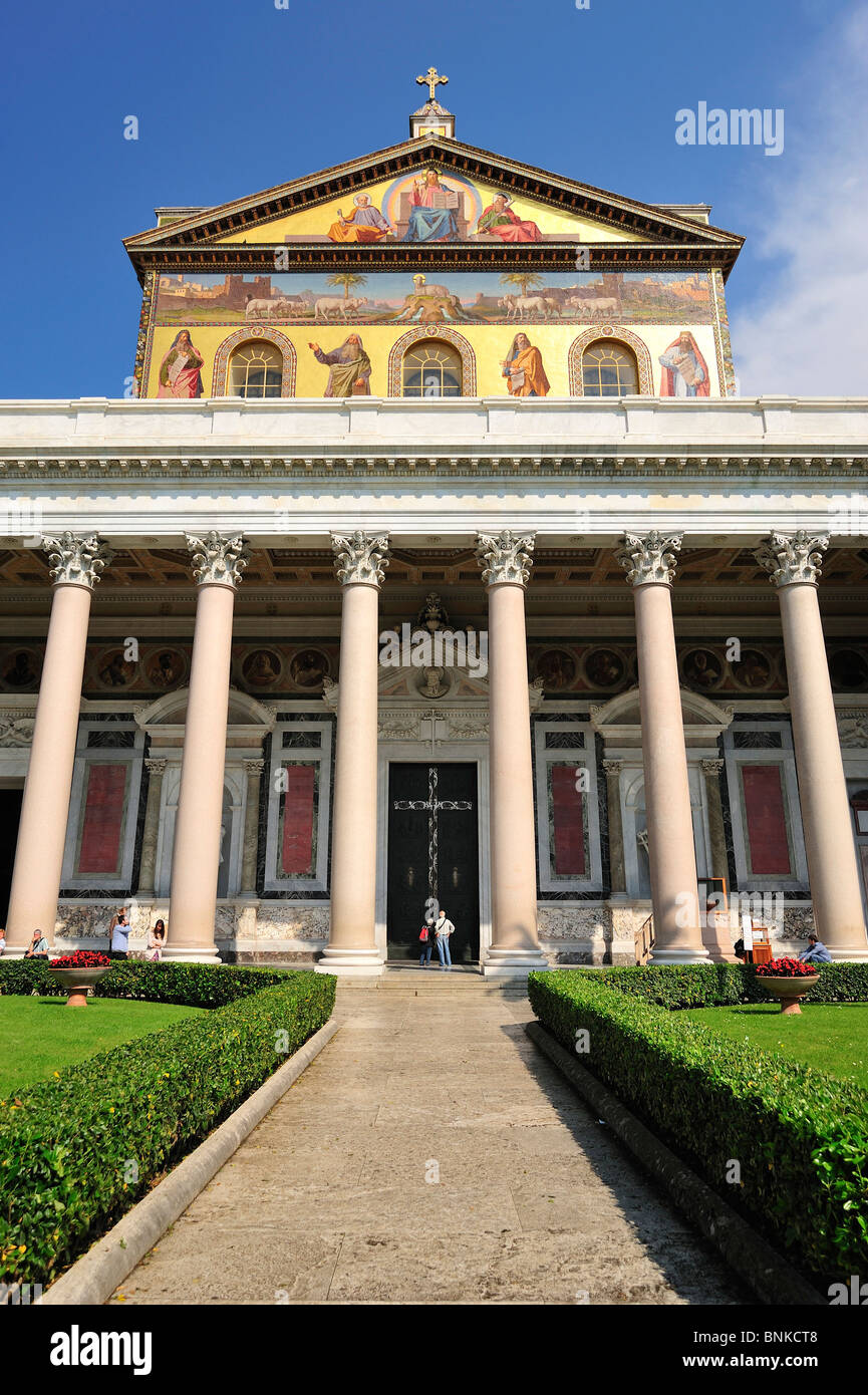UNESCO architecture atrium basilica blue sky catholic christianity ...