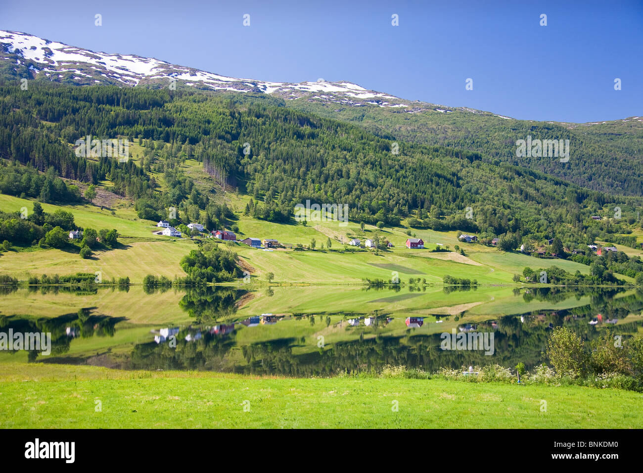 Vangsvatnet lake hi-res stock photography and images - Alamy