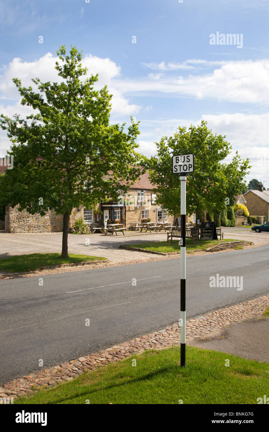 Rural bus hi-res stock photography and images - Alamy