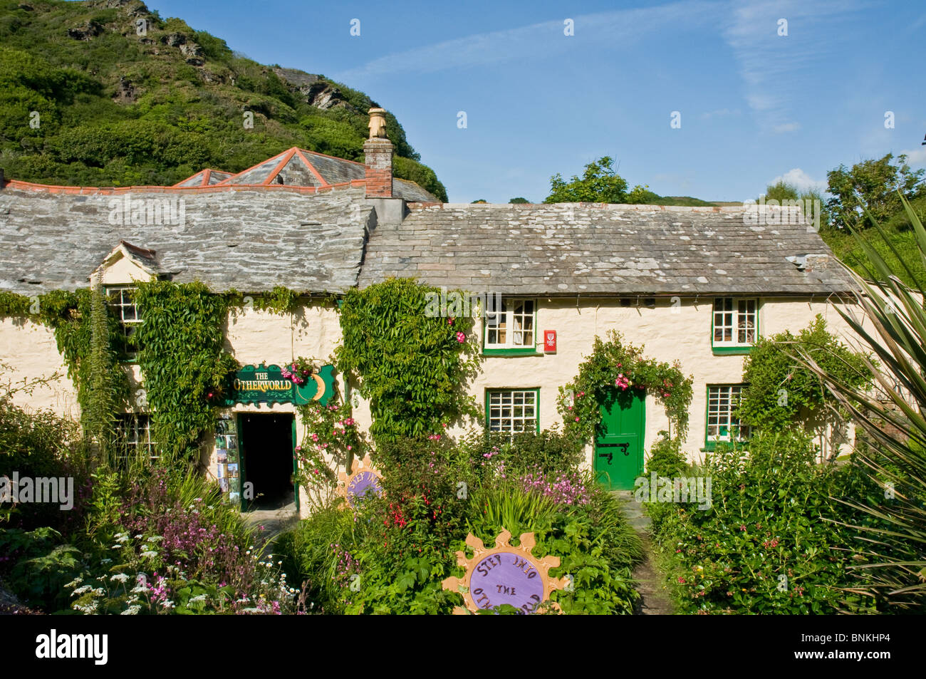 Old factories mills hi-res stock photography and images - Alamy