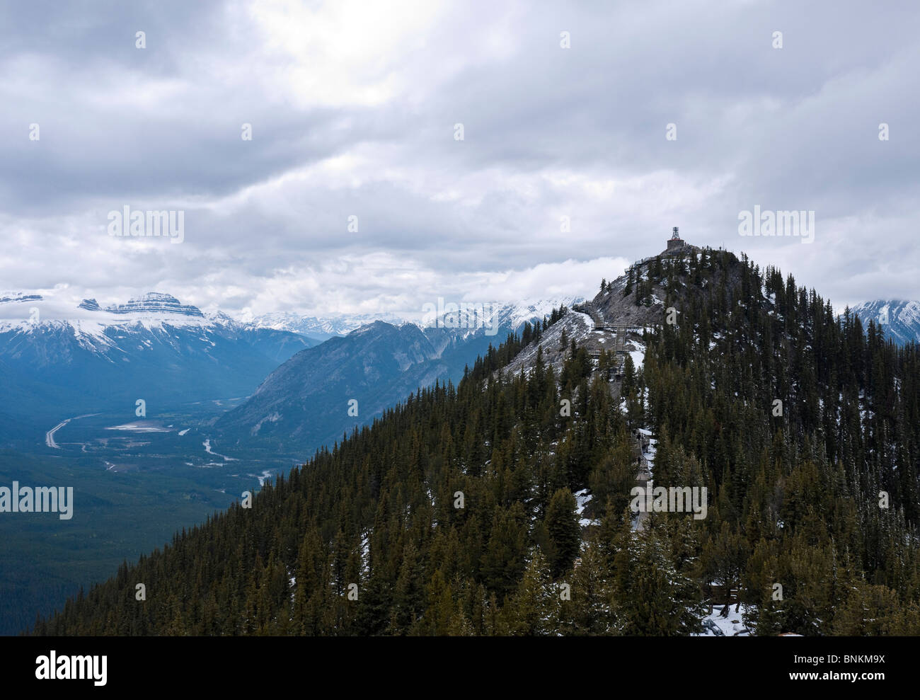 Sulphur Mountain and Sansons Peak weather observatory with the Bow ...