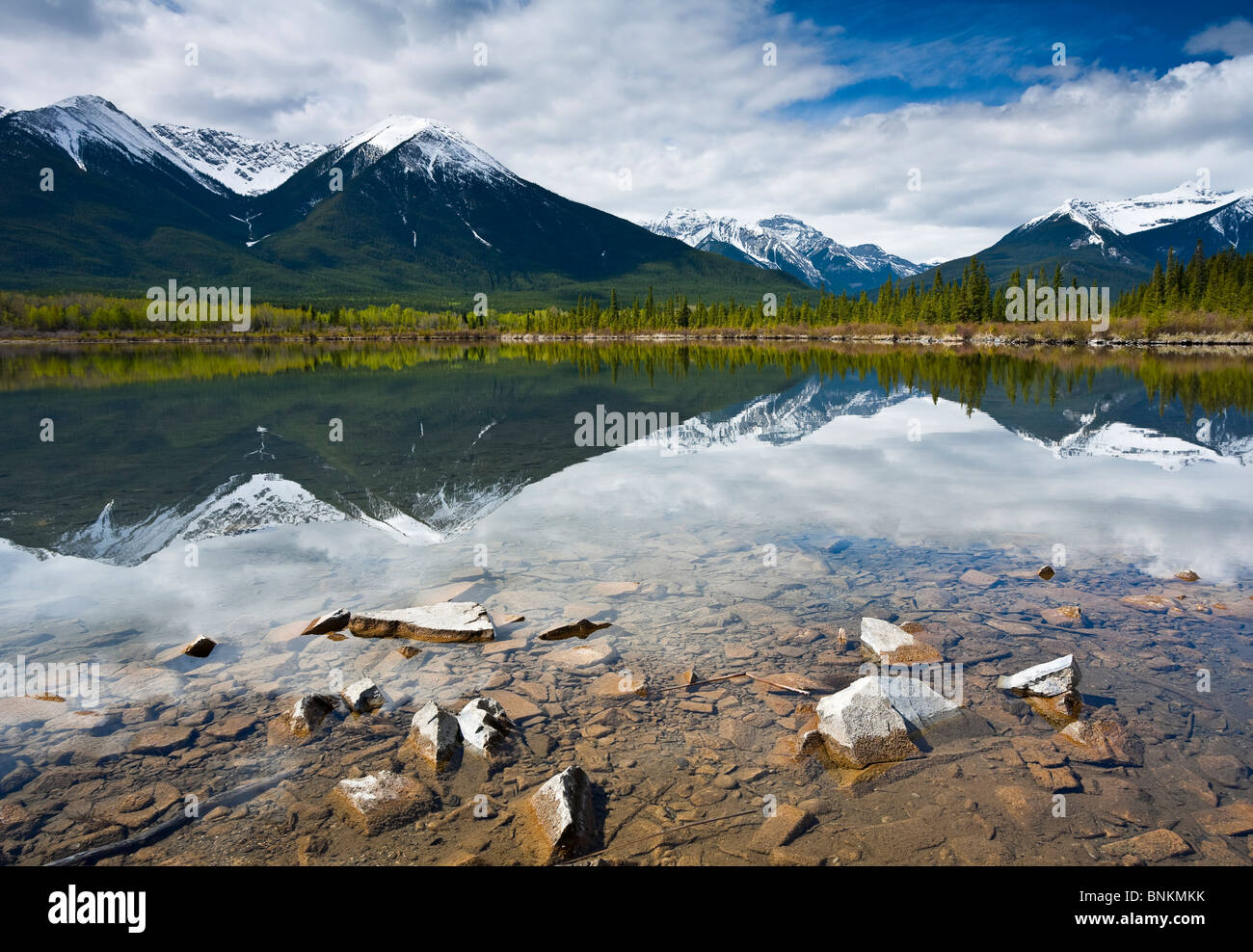 Banff national park lakes hi-res stock photography and images - Alamy