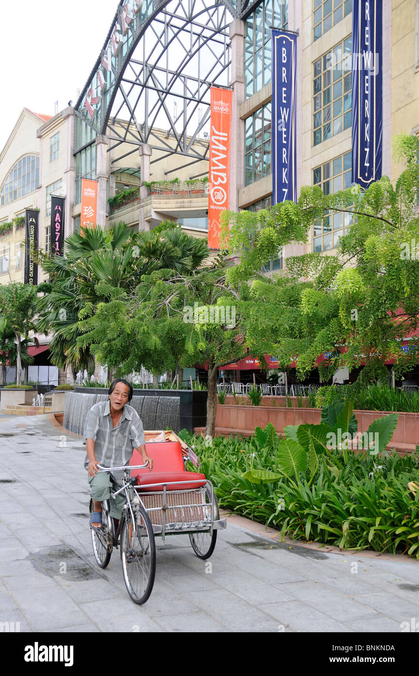 Singapore rickshaw hi-res stock photography and images - Alamy