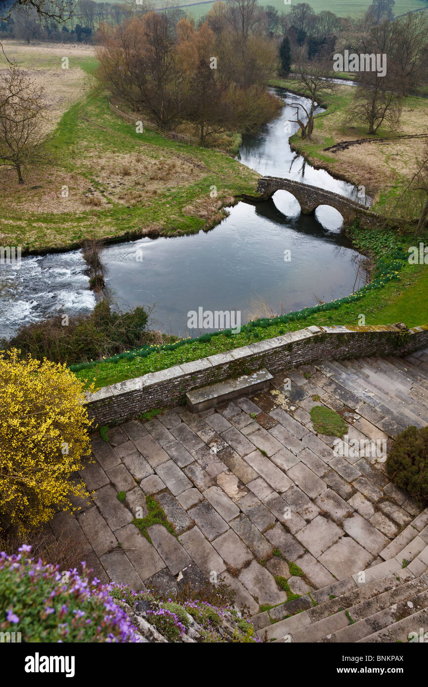 Dorothy Vernon's Bridge over the River Wye in the grounds of Haddon ...