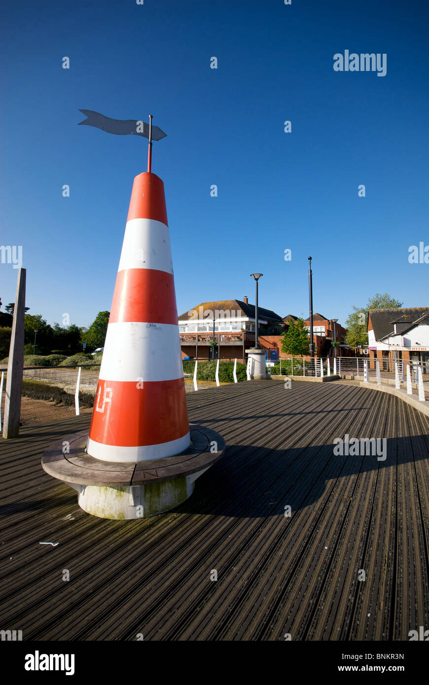 Hythe Hampshire UK Promenade Balustrade Stock Photo - Alamy