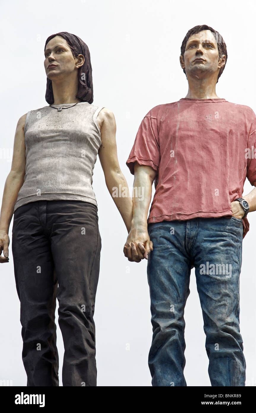 Life size replicas of a couple, Dusseldorf, Germany Stock Photo - Alamy