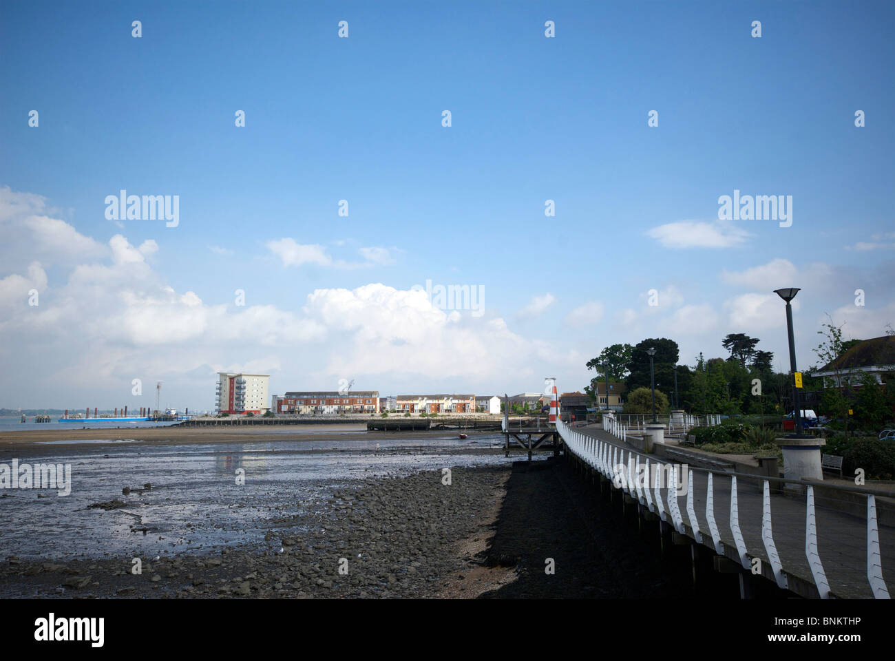 Hythe Hampshire UK Promenade Balustrade Stock Photo - Alamy
