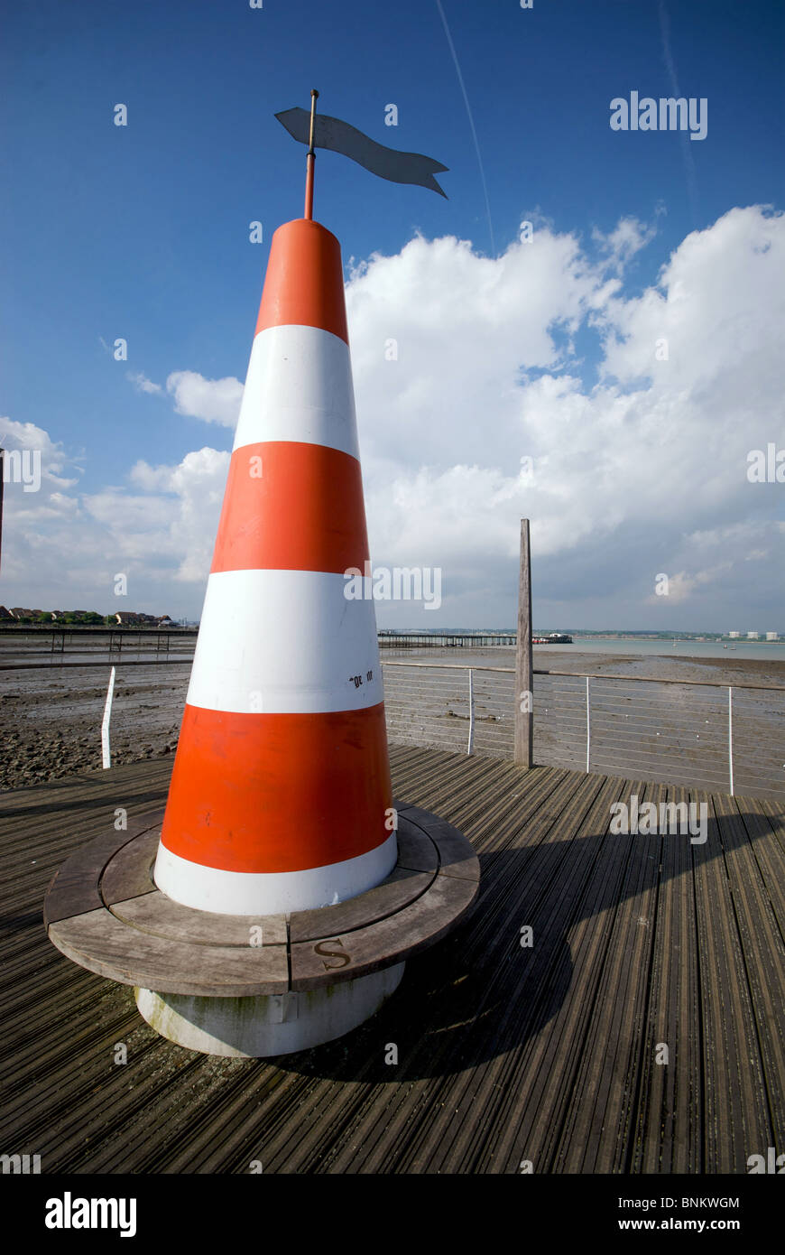 Hythe Hampshire UK Promenade Balustrade Pier Stock Photo - Alamy
