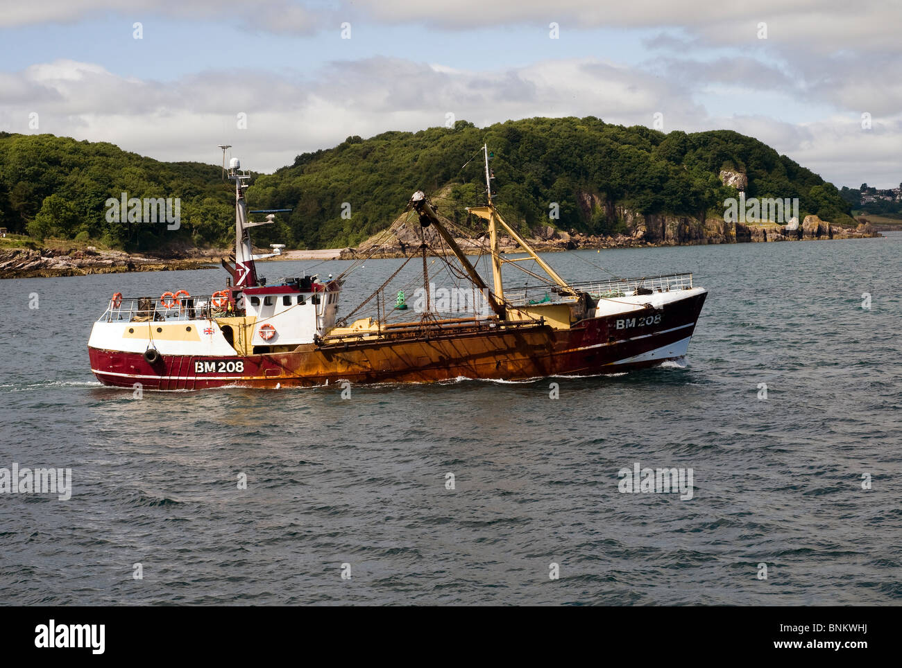 Trawler BM208 leaving Brixham harbour,Beamers and crabbers Stock Photo ...