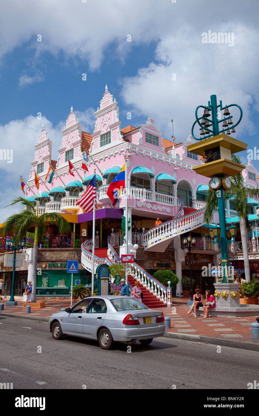 Streets dutch architecture in aruba hi-res stock photography and images ...