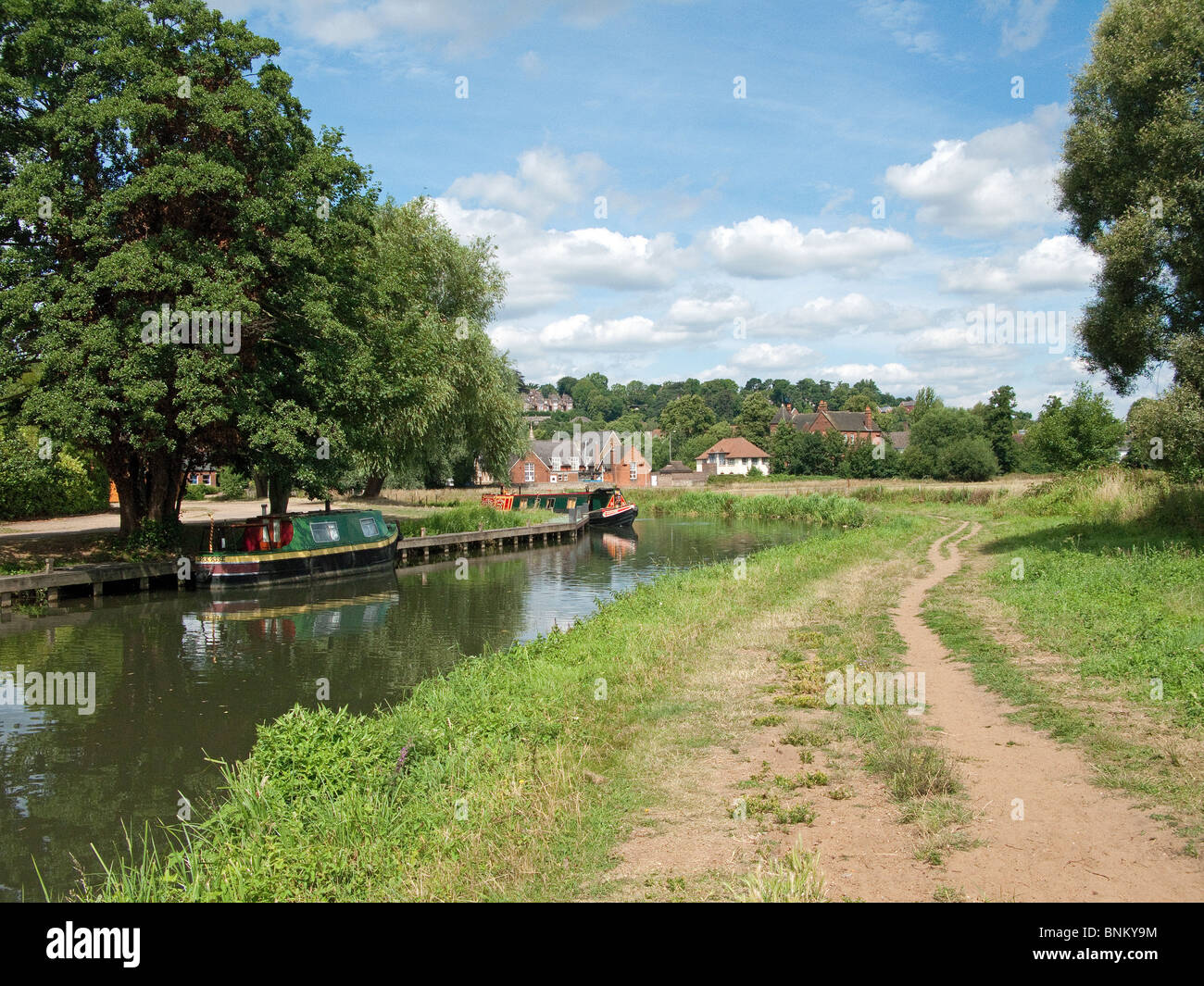 River wey navigations hi-res stock photography and images - Alamy
