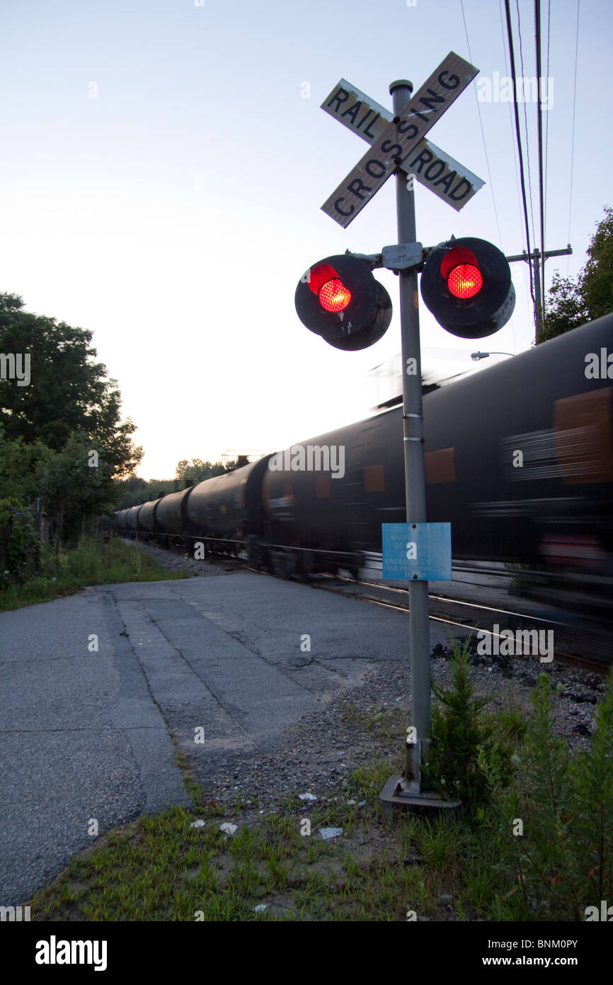 Crossbuck hi-res stock photography and images - Alamy