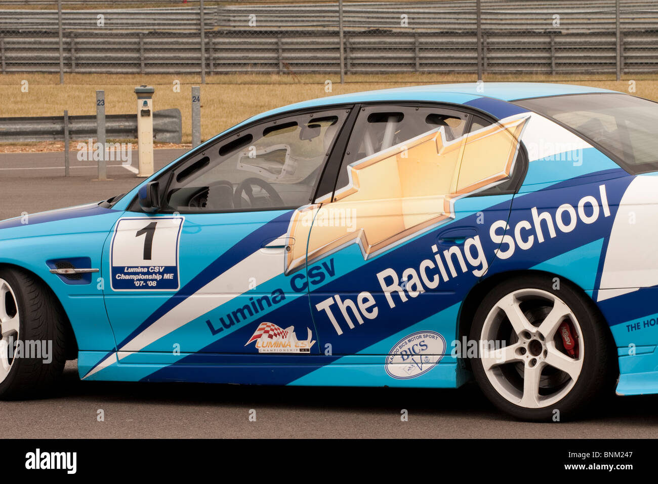 Racing cars at Rockingham speedway motor circuit Stock Photo - Alamy