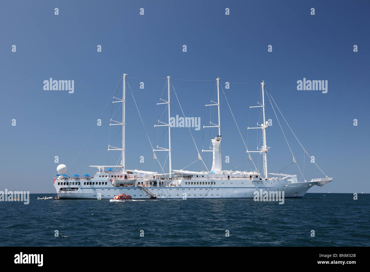 Modern sailing ship Stock Photo - Alamy