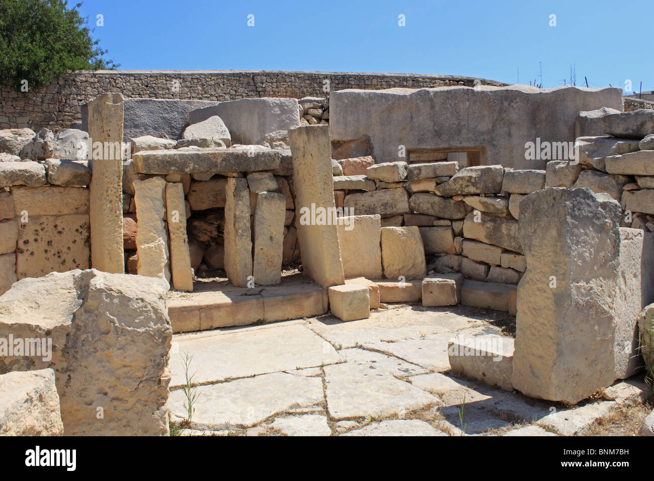 Apse containing altar*, neolithic Central Temple (3000-2500BC), Tarxien ...