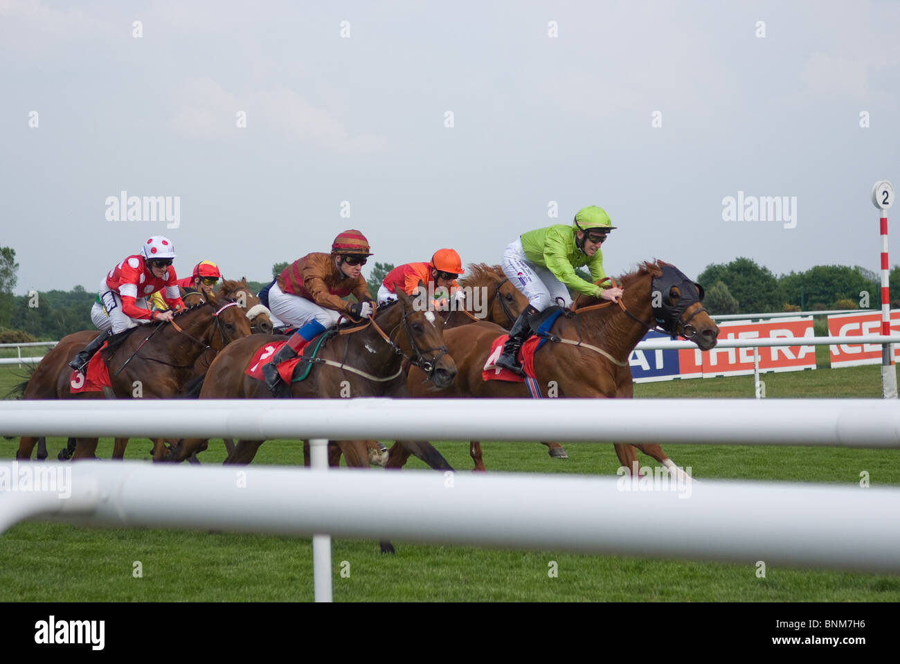 Doncaster racecourse hi-res stock photography and images - Alamy
