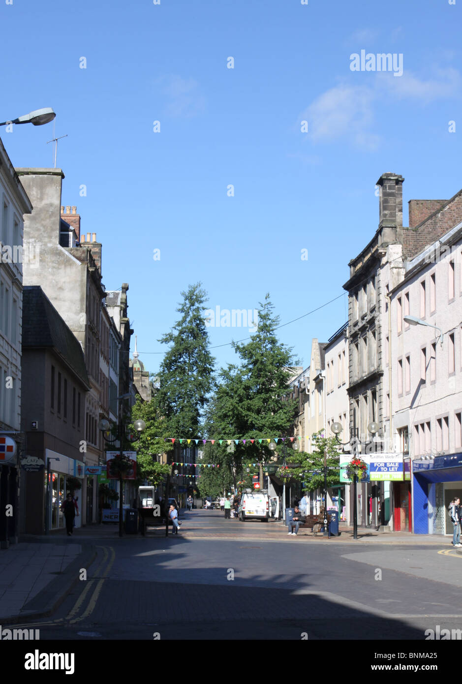 Perth shopping street Scotland July 2010 Stock Photo - Alamy