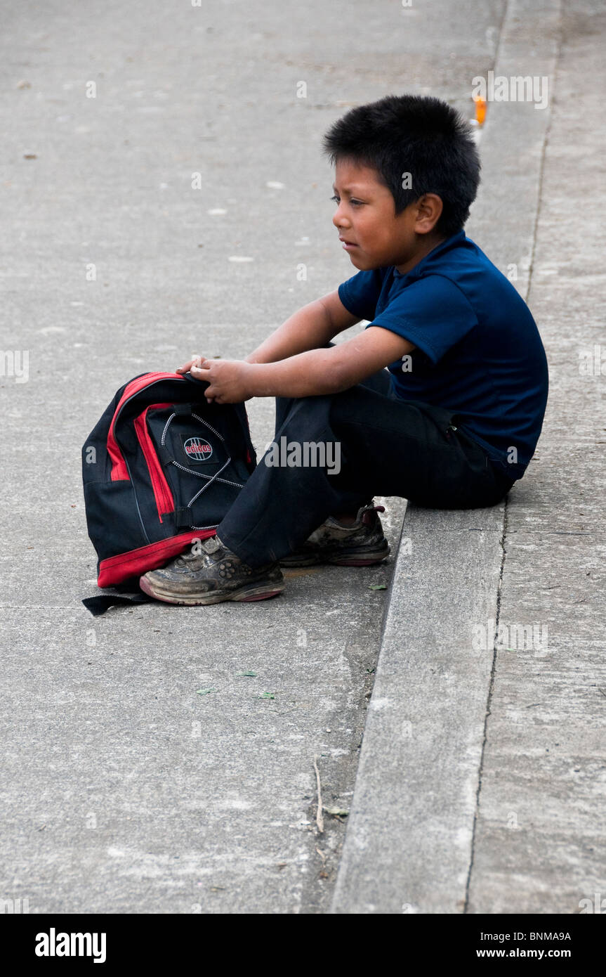 Poor boy hi-res stock photography and images - Alamy