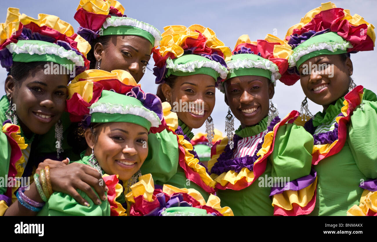 Attractive grouping of girls in full costume at the unique Seu Festival ...