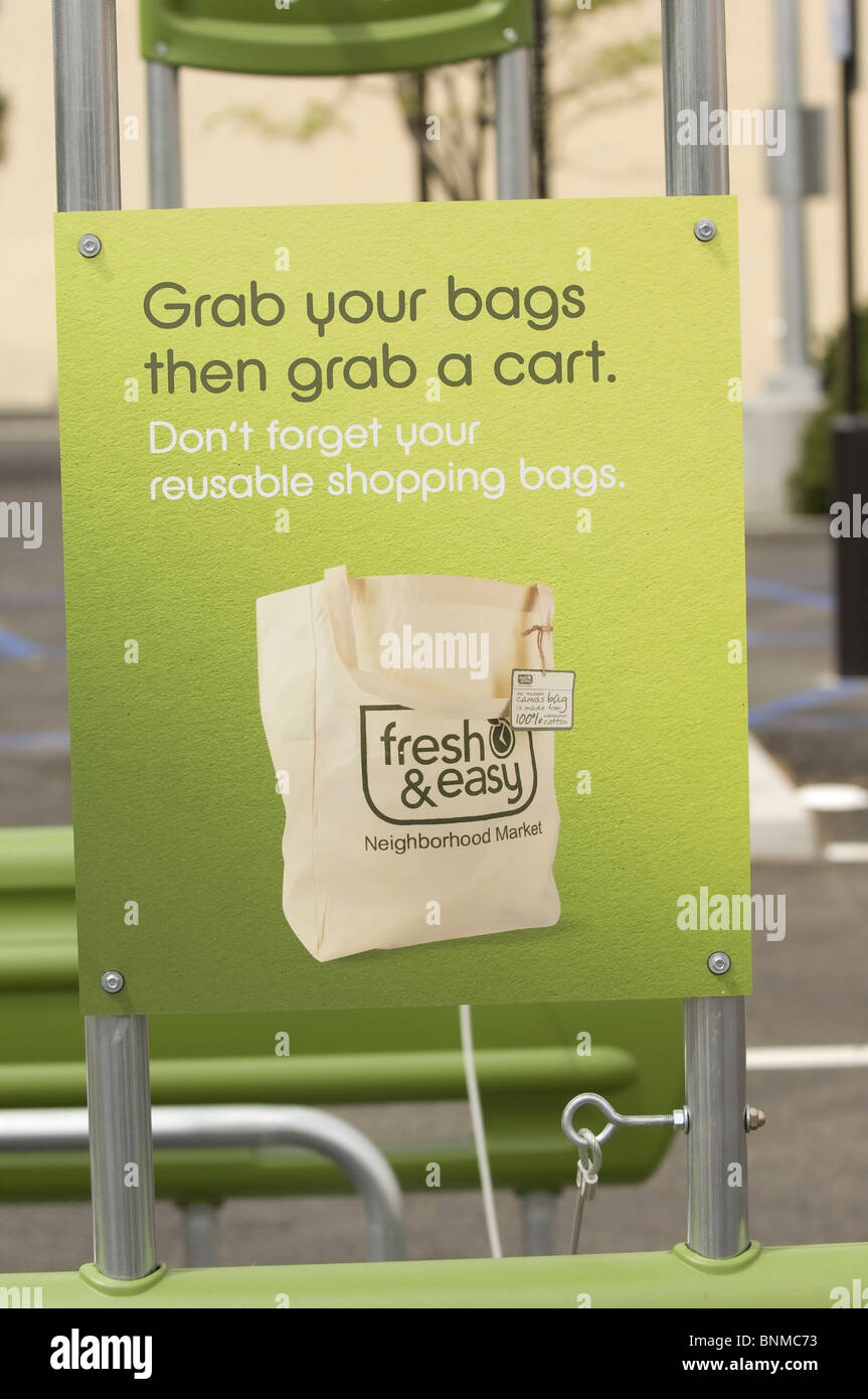 Details of signs, icons, and look of a Fresh and Easy Store in Downey ...