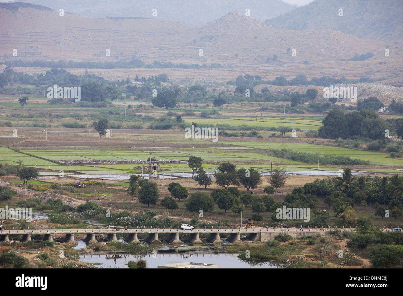 Puttaparthi india rural river bridge hi-res stock photography and ...