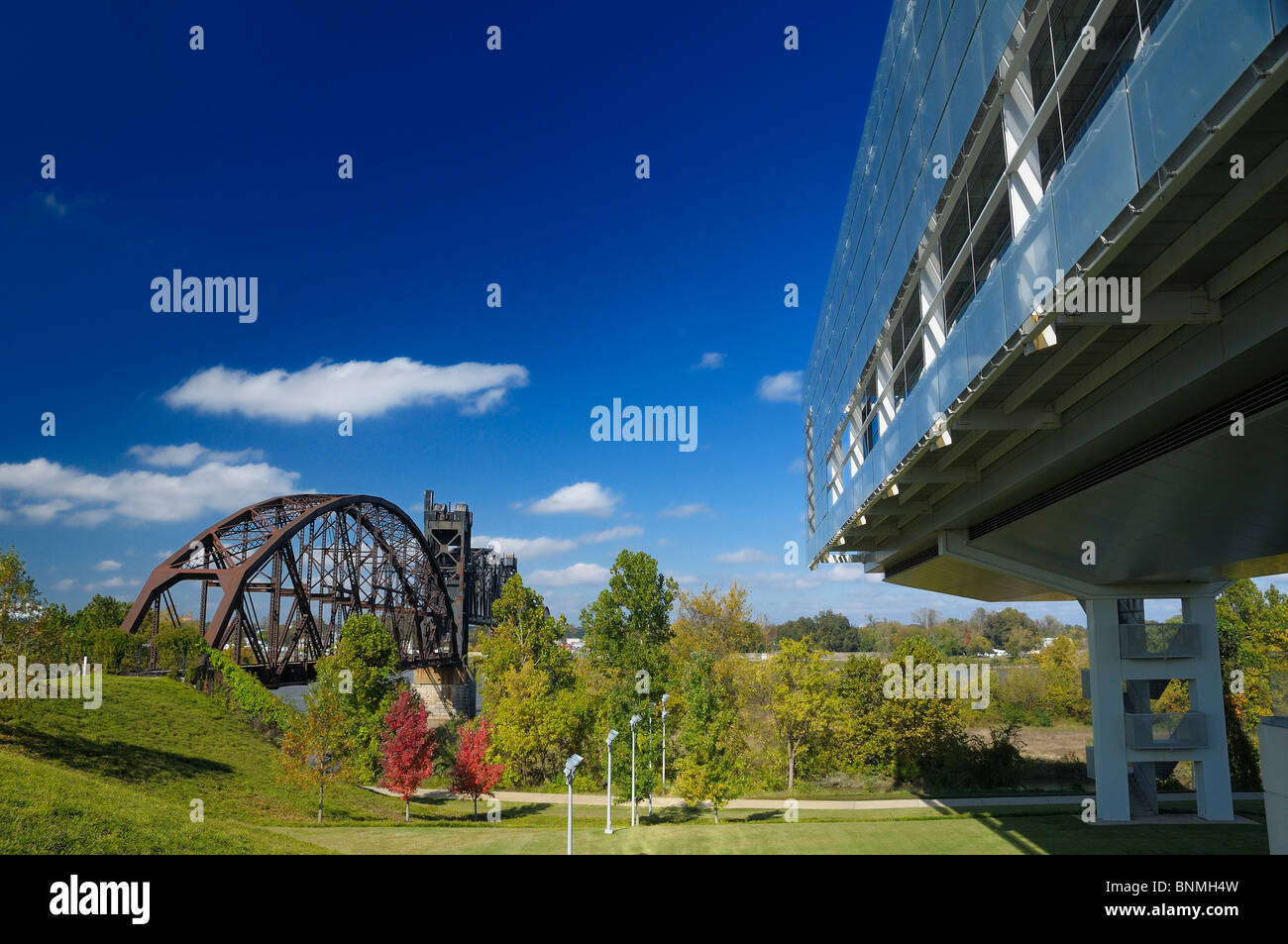 William J. Clinton Presidential Center & Park Library Exterior Little ...