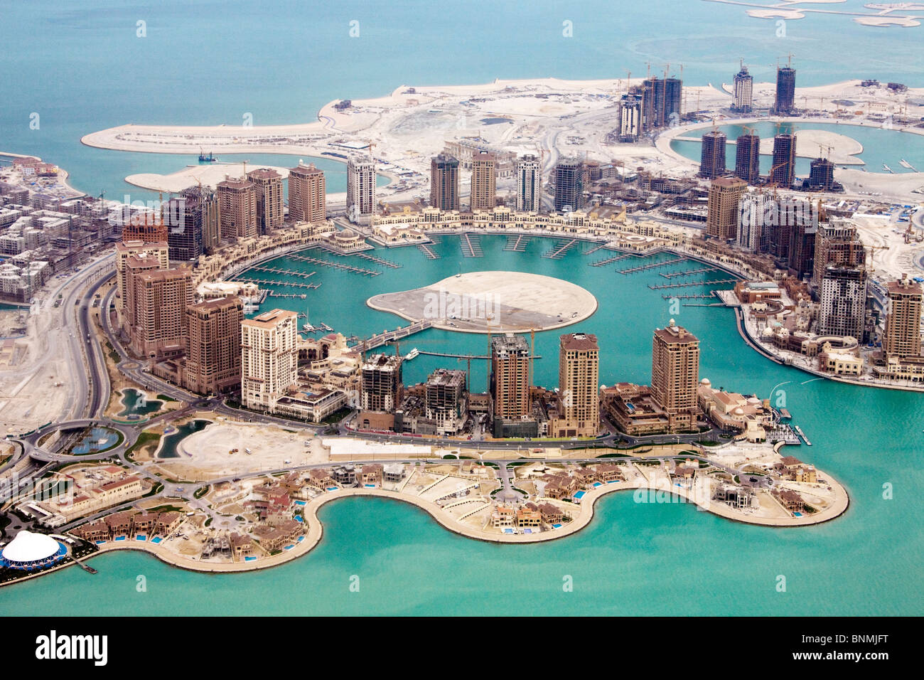 Qatar UAE United Arab Emirates Doha Island building construction pearl ...