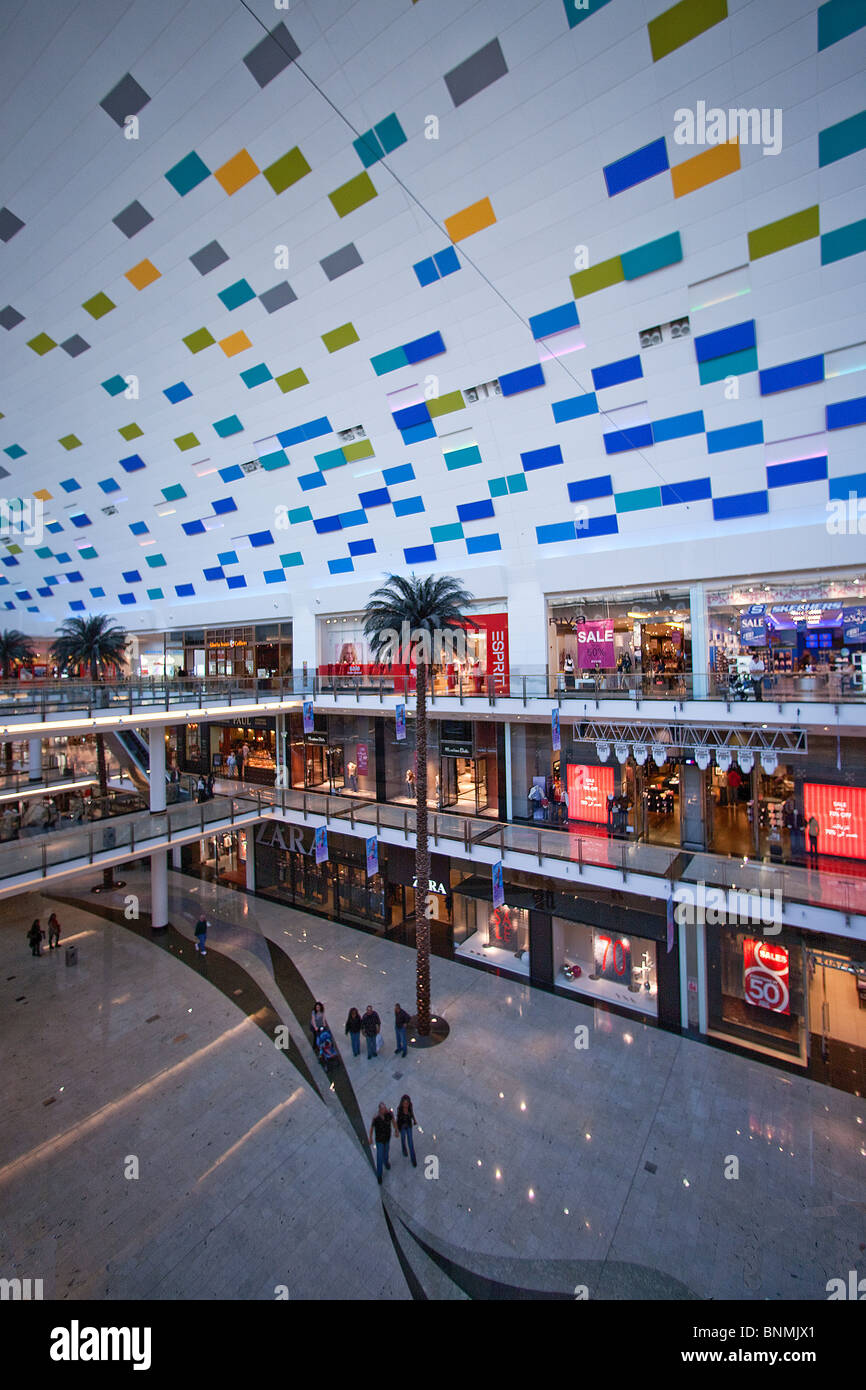 Bahrein United Arab Emirates UAE World Trade centre Manama architecture ...