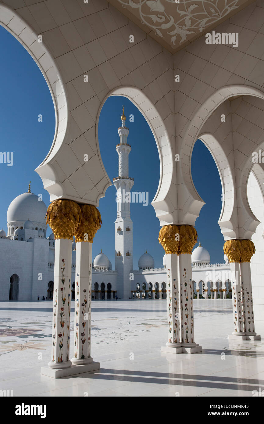Sheikh Zayed mosque domes minaret tower rook Islam mosque religion ...