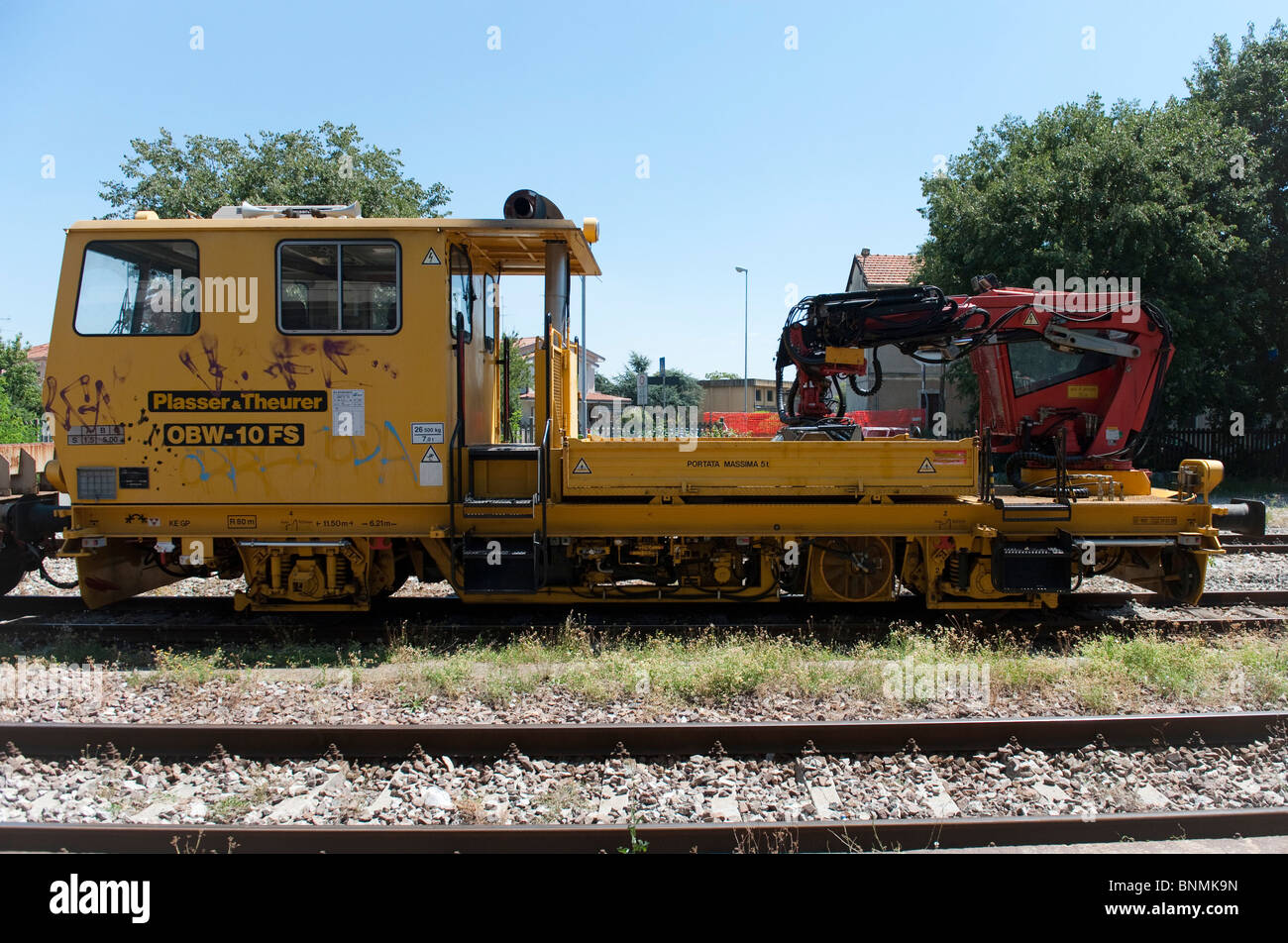 Track laying hi-res stock photography and images - Alamy Track laying hi-res stock photography and images - Alamy